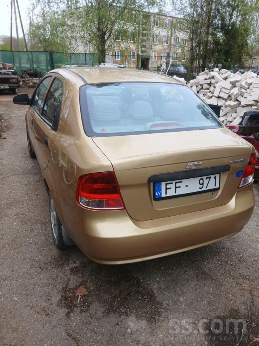 Brown Chevrolet Kalos 2003 in Ogre, with an engine capacity of 1.40 L and mileage of 322 thousand km for 450 €, photo 1 on AUTOMOTO.COM.LV