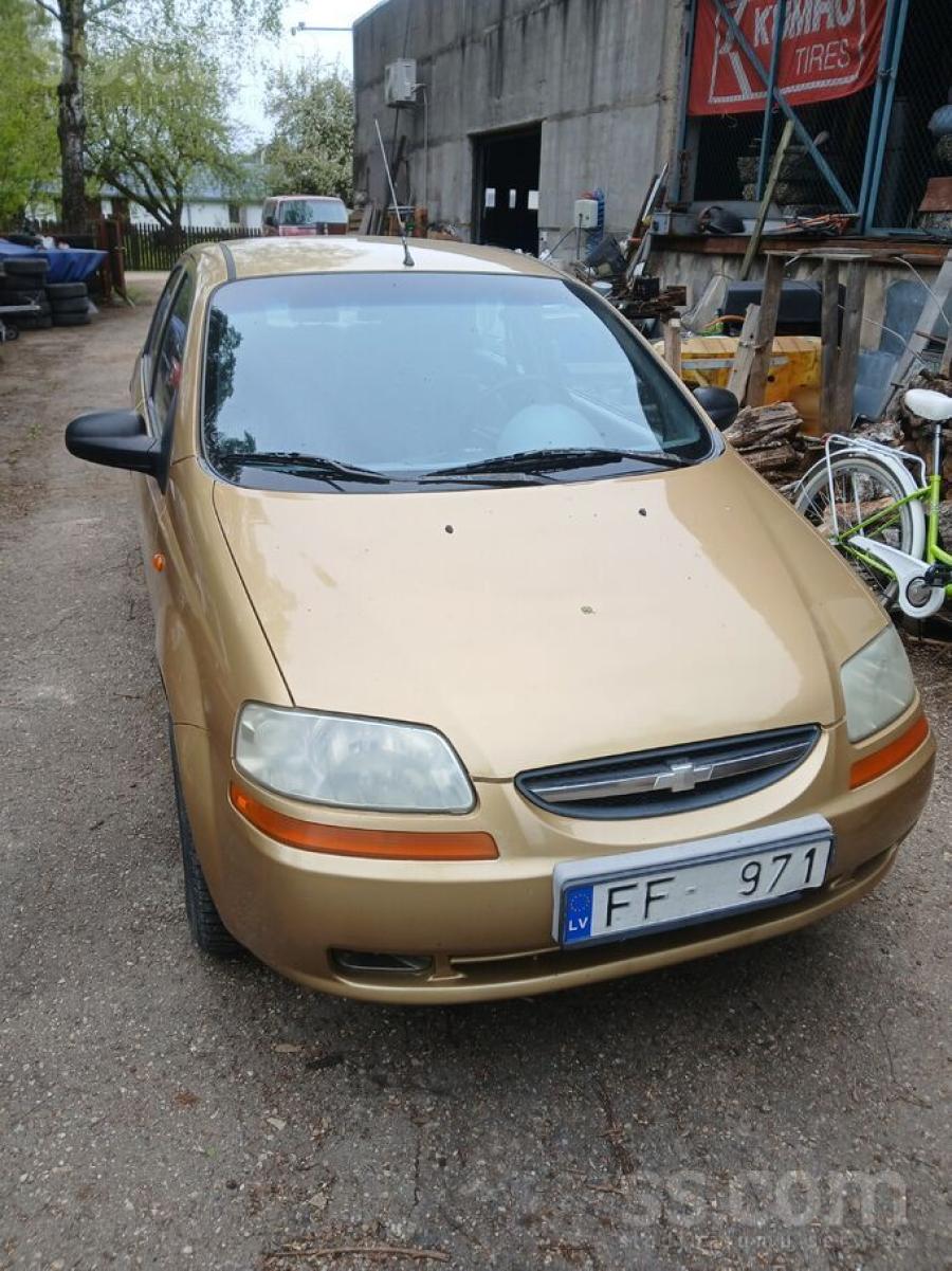 Brown Chevrolet Kalos 2003 in Ogre, with an engine capacity of 1.40 L and mileage of 322 thousand km for 450 €, photo 4 on AUTOMOTO.COM.LV