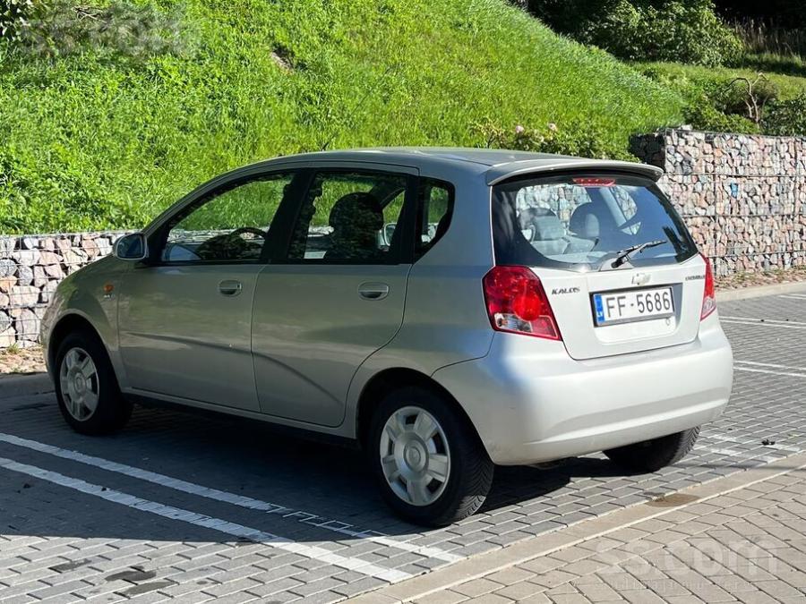 Pelēks Chevrolet Kalos 2004 Rīga, ar dzinēja tilpumu 1.40 L un nobraukumu 75 tūkst. km par 1800 €, foto 4 vietnē AUTOMOTO.COM.LV