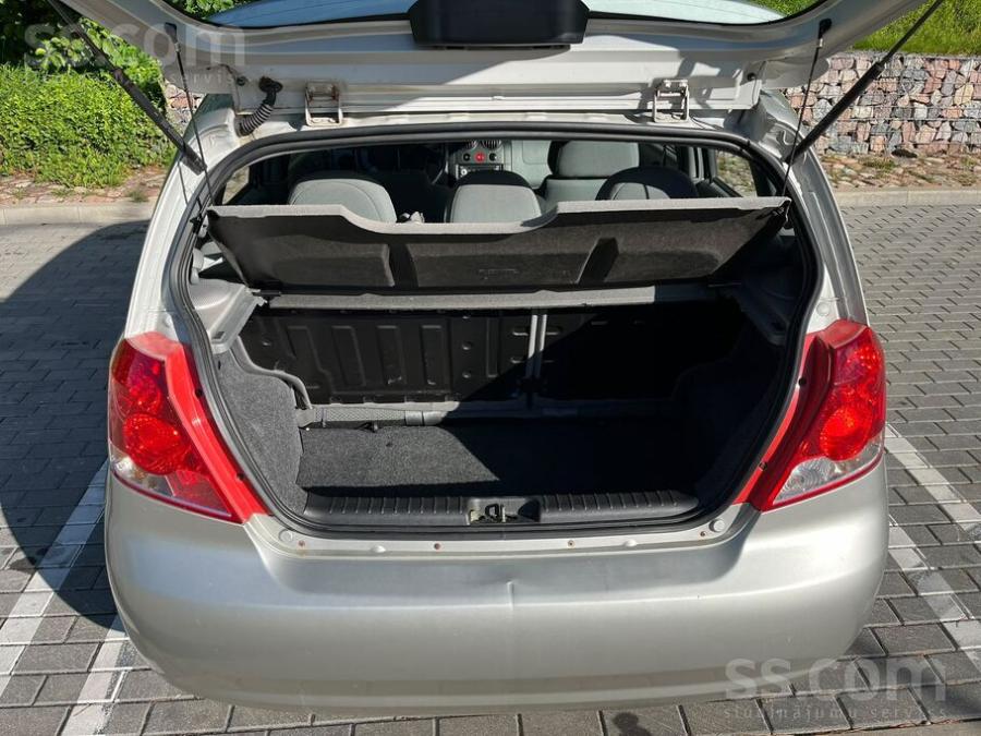 Pelēks Chevrolet Kalos 2004 Rīga, ar dzinēja tilpumu 1.40 L un nobraukumu 75 tūkst. km par 1800 €, foto 6 vietnē AUTOMOTO.COM.LV