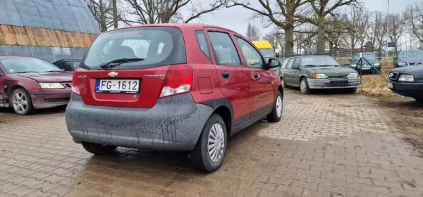 Sarkans Chevrolet Kalos 2004 Valmiera, ar dzinēja tilpumu 1.20 L un nobraukumu 220 tūkst. km par 780 €, foto 3 vietnē AUTOMOTO.COM.LV