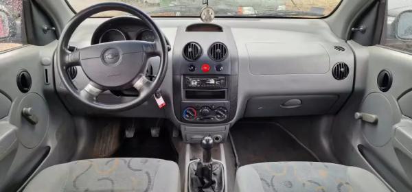 Sarkans Chevrolet Kalos 2004 Valmiera, ar dzinēja tilpumu 1.20 L un nobraukumu 220 tūkst. km par 780 €, foto 8 vietnē AUTOMOTO.COM.LV