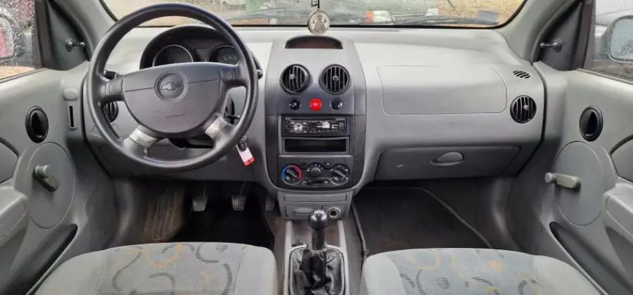 Sarkans Chevrolet Kalos 2004 Valmiera, ar dzinēja tilpumu 1.20 L un nobraukumu 220 tūkst. km par 780 €, foto 9 vietnē AUTOMOTO.COM.LV