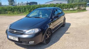 Black Chevrolet Lacetti 2005 in Riga, with an engine capacity of 1.60 L and mileage of 151 thousand km for 1500 €, photo 4 on AUTOMOTO.COM.LV