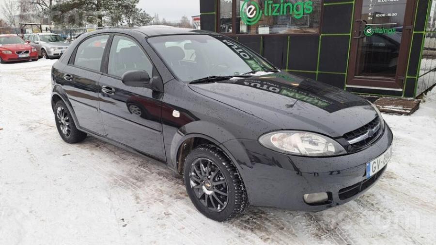 Black Chevrolet Lacetti 2007 in Riga, with an engine capacity of 2.00 L and mileage of 169 thousand km for 2950 €, photo 4 on AUTOMOTO.COM.LV