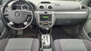 Black Chevrolet Lacetti 2007 in Riga, with an engine capacity of 2.00 L and mileage of 169 thousand km for 2950 €, photo 8 on AUTOMOTO.COM.LV