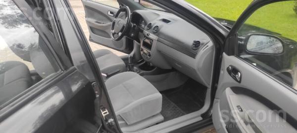 Black Chevrolet Lacetti 2007 in Jelgava, with an engine capacity of 2.00 L and mileage of 168 thousand km for 1500 €, photo 7 on AUTOMOTO.COM.LV