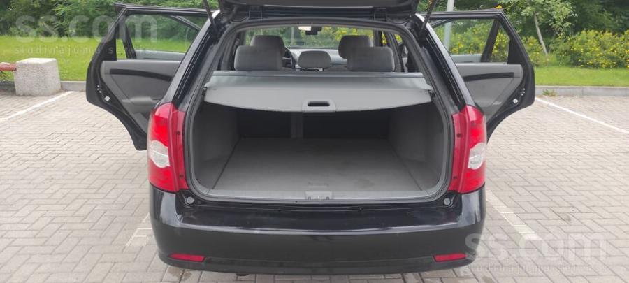 Black Chevrolet Lacetti 2007 in Jelgava, with an engine capacity of 2.00 L and mileage of 168 thousand km for 1500 €, photo 7 on AUTOMOTO.COM.LV