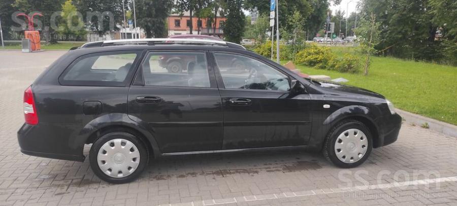 Black Chevrolet Lacetti 2007 in Jelgava, with an engine capacity of 2.00 L and mileage of 168 thousand km for 1500 €, photo 10 on AUTOMOTO.COM.LV