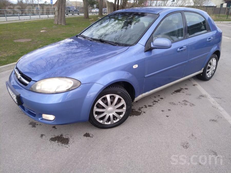 Zils Chevrolet Lacetti 2004 Liepāja, ar dzinēja tilpumu 1.60 L un nobraukumu 164 tūkst. km par 900 €, foto 1 vietnē AUTOMOTO.COM.LV