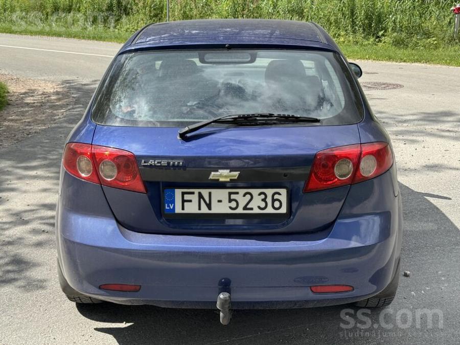 Blue Chevrolet Lacetti 2005 in Jelgava, with an engine capacity of 1.40 L and mileage of 306 thousand km for 1025 €, photo 5 on AUTOMOTO.COM.LV