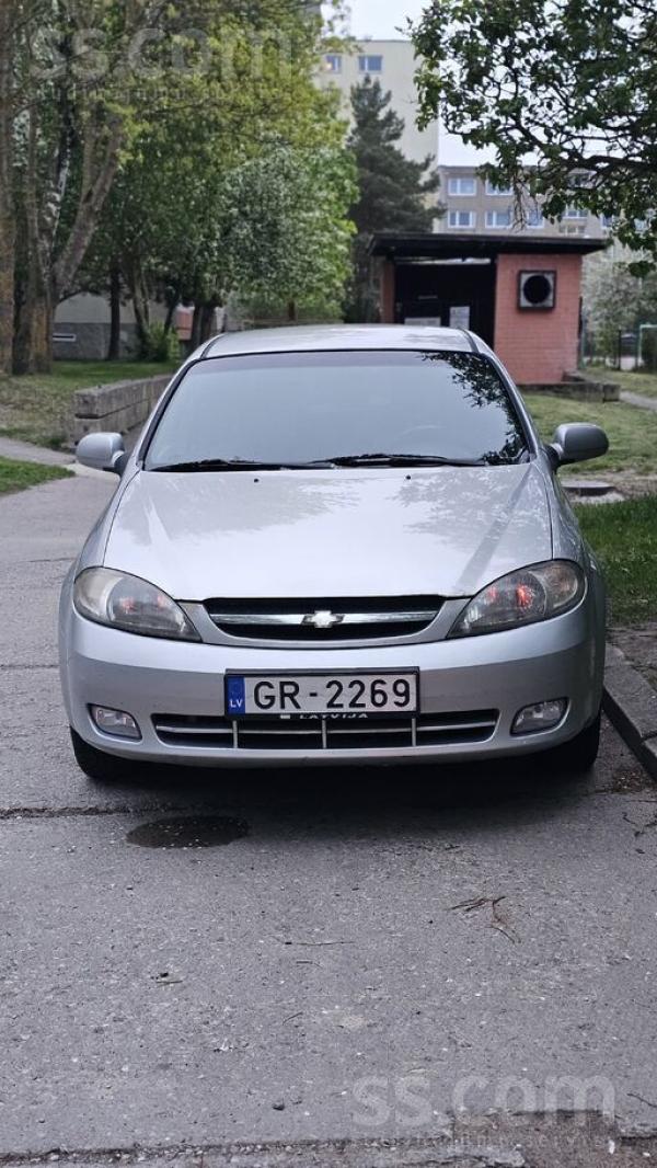 Pelēks Chevrolet Lacetti 2007 Liepāja, ar dzinēja tilpumu 1.60 L un nobraukumu 259 tūkst. km par 975 €, foto 3 vietnē AUTOMOTO.COM.LV