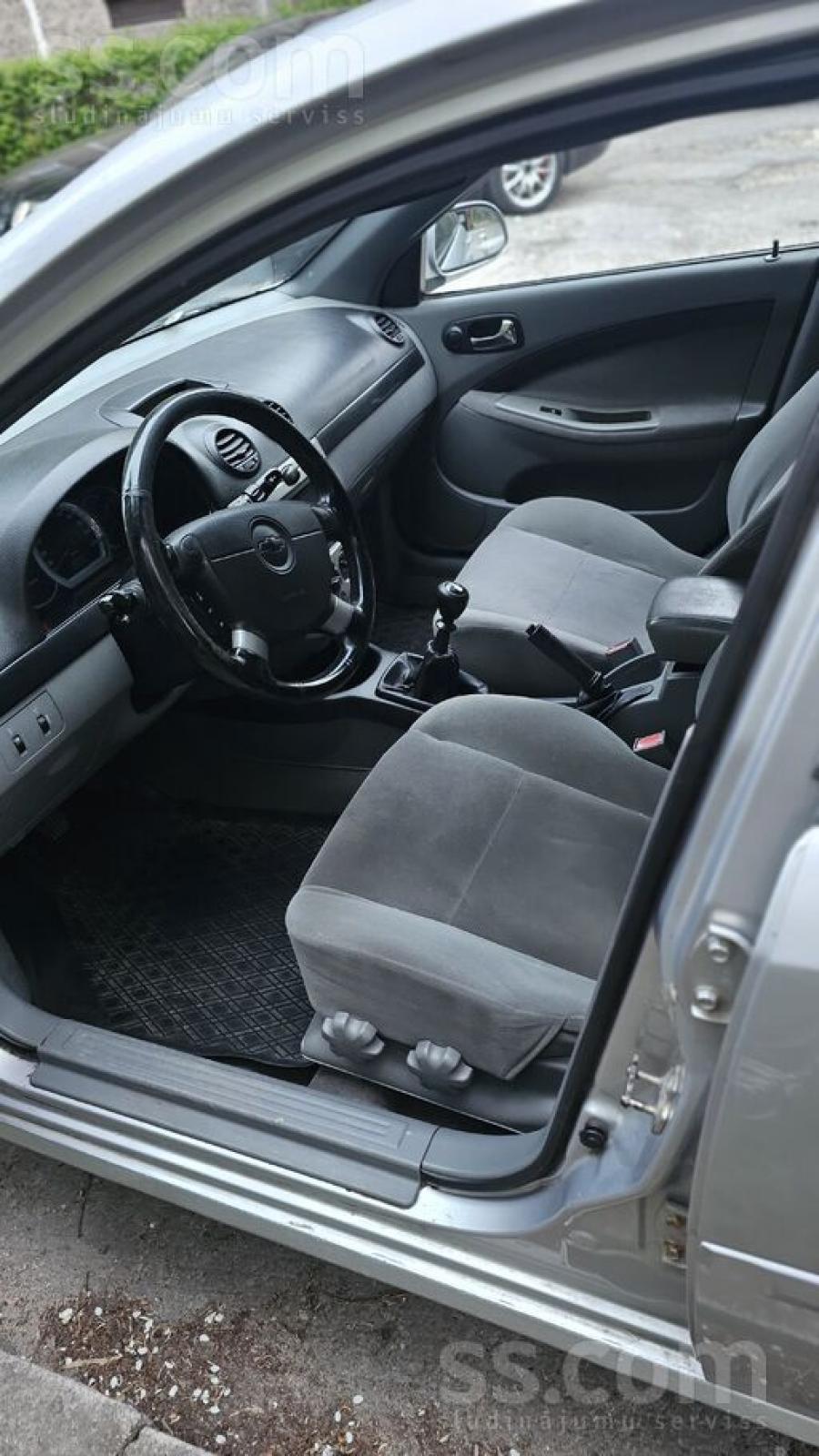 Pelēks Chevrolet Lacetti 2007 Liepāja, ar dzinēja tilpumu 1.60 L un nobraukumu 259 tūkst. km par 975 €, foto 5 vietnē AUTOMOTO.COM.LV