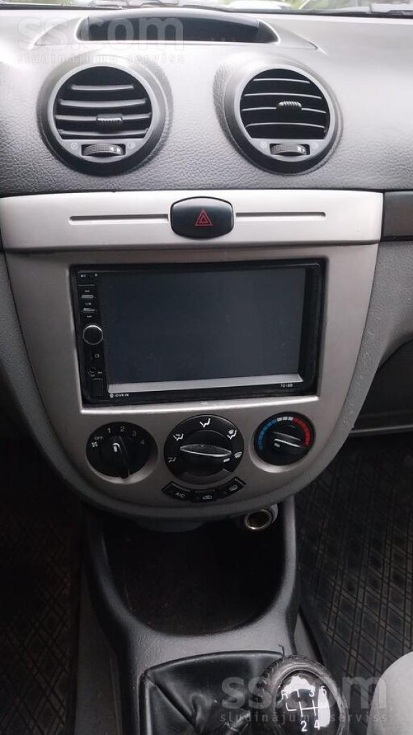 Pelēks Chevrolet Lacetti 2007 Liepāja, ar dzinēja tilpumu 1.60 L un nobraukumu 259 tūkst. km par 975 €, foto 5 vietnē AUTOMOTO.COM.LV
