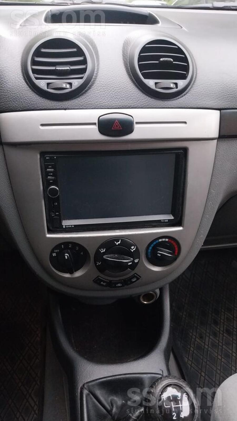 Pelēks Chevrolet Lacetti 2007 Liepāja, ar dzinēja tilpumu 1.60 L un nobraukumu 259 tūkst. km par 975 €, foto 6 vietnē AUTOMOTO.COM.LV