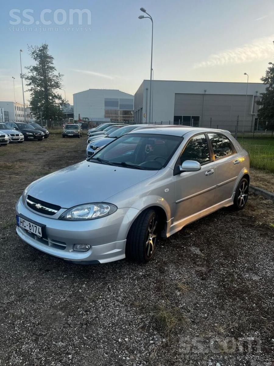 Pelēks Chevrolet Lacetti 2008 Liepāja, ar dzinēja tilpumu 1.60 L un nobraukumu 87 tūkst. km par 1600 €, foto 5 vietnē AUTOMOTO.COM.LV