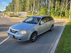 Pelēks Chevrolet Lacetti 2007 Viļņa, ar dzinēja tilpumu 1.60 L un nobraukumu 150 tūkst. km par 550 €, foto  vietnē AUTOMOTO.COM.LV