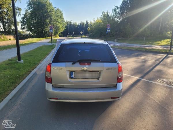 Grey Chevrolet Lacetti 2007 in Vilnius, with an engine capacity of 1.60 L and mileage of 150 thousand km for 550 €, photo 5 on AUTOMOTO.COM.LV