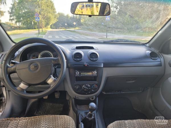 Grey Chevrolet Lacetti 2007 in Vilnius, with an engine capacity of 1.60 L and mileage of 150 thousand km for 550 €, photo 7 on AUTOMOTO.COM.LV