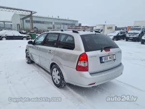 Pelēks Chevrolet Lacetti 2009 Tallina, ar dzinēja tilpumu 1.60 L un nobraukumu 252 tūkst. km par 2500 €, foto 4 vietnē AUTOMOTO.COM.LV