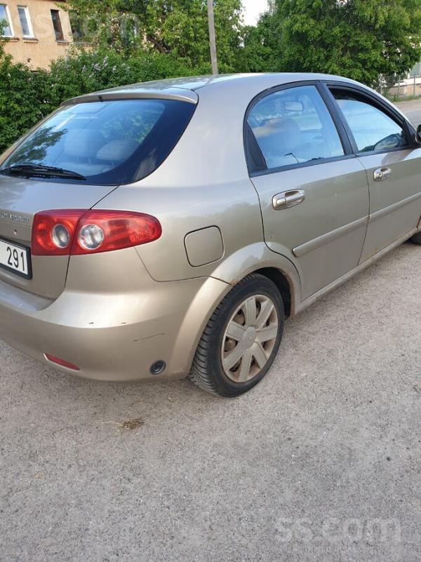 Chevrolet Lacetti 2005 in Riga, with an engine capacity of 1.60 L and mileage of 245 thousand km for 475 €, photo 5 on AUTOMOTO.COM.LV