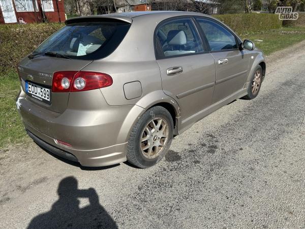 Chevrolet Lacetti 2008 in Varena, with an engine capacity of 1.60 L and mileage of 177 thousand km for 660 €, photo 5 on AUTOMOTO.COM.LV