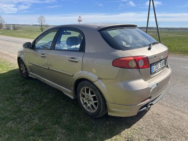 Chevrolet Lacetti 2008 in Varena, with an engine capacity of 1.60 L and mileage of 177 thousand km for 660 €, photo 6 on AUTOMOTO.COM.LV