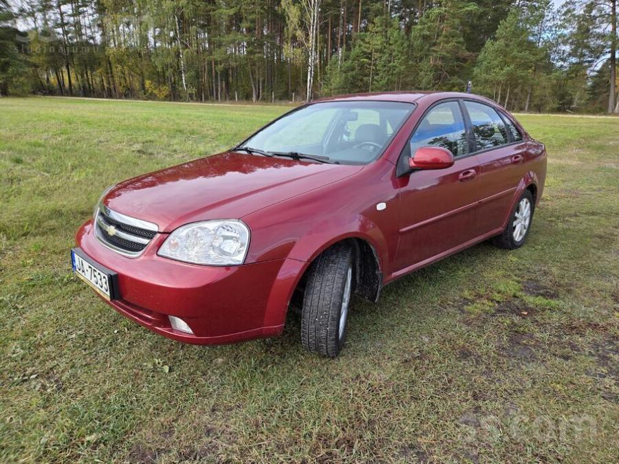 Red Chevrolet Lacetti 2008 in Riga, with an engine capacity of 1.80 L and mileage of 143 thousand km for 1350 €, photo 1 on AUTOMOTO.COM.LV