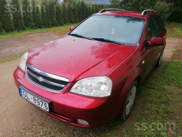 Red Chevrolet Lacetti 2007 in Cesis, with an engine capacity of 1.60 L and mileage of 162 thousand km for 699 €, photo 1 on AUTOMOTO.COM.LV