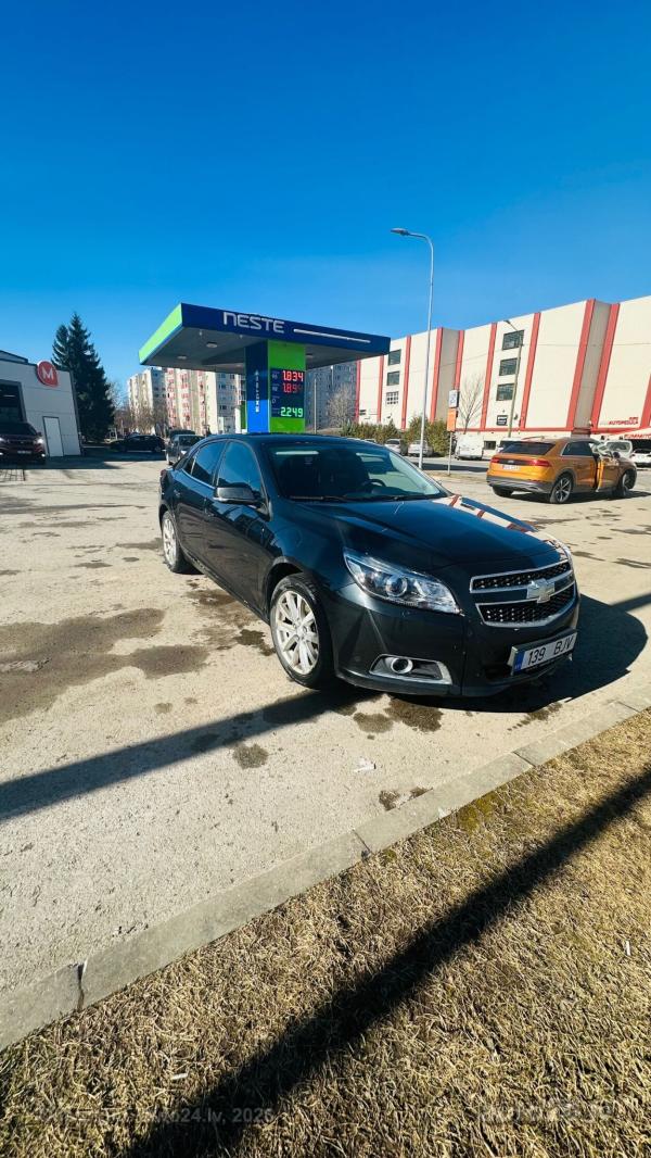 Black Chevrolet Malibu 2013 in Tallinn, with an engine capacity of 2.00 L and mileage of 125 thousand km for 7200 €, photo 2 on AUTOMOTO.COM.LV