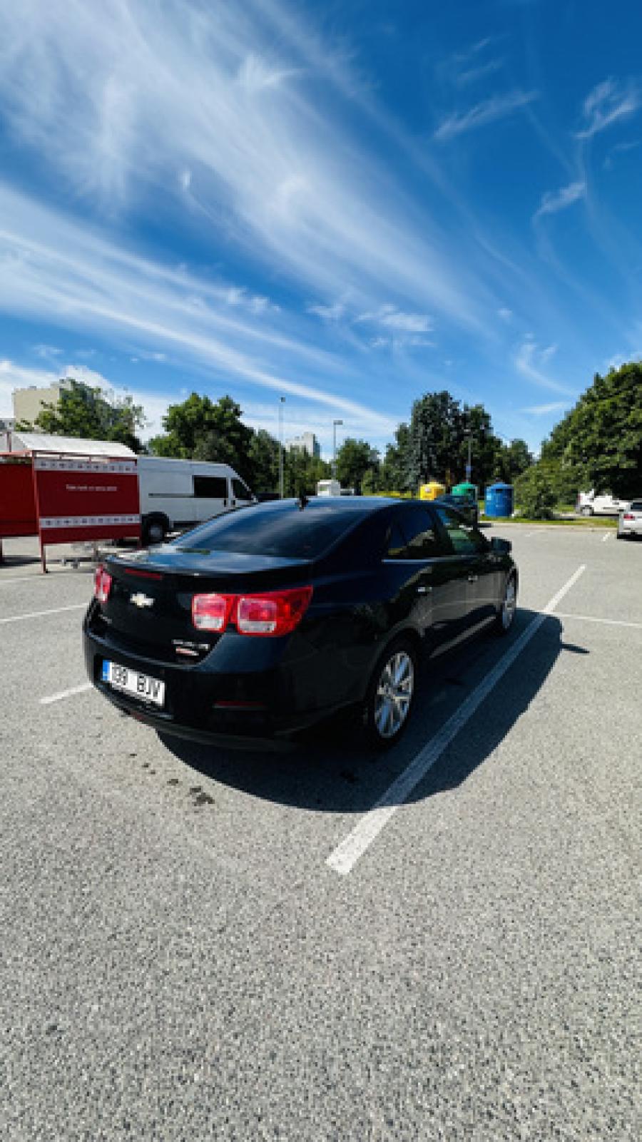 Black Chevrolet Malibu 2013 in Tallinn, with an engine capacity of 2.20 L and mileage of 125 thousand km for 6000 €, photo 8 on AUTOMOTO.COM.LV