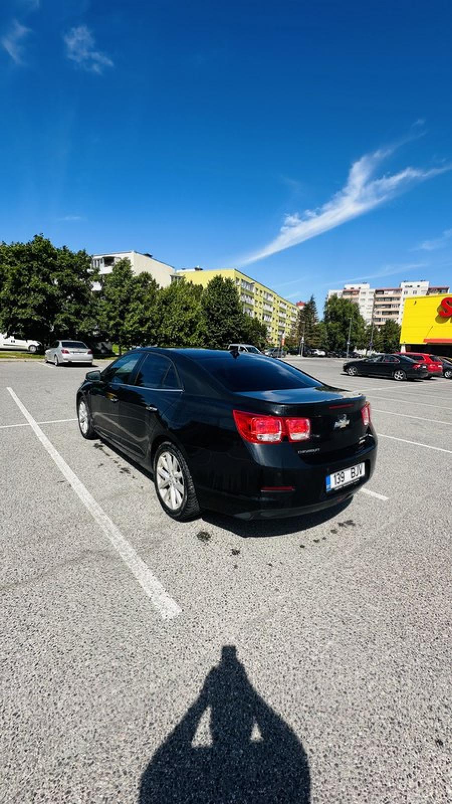Black Chevrolet Malibu 2013 in Tallinn, with an engine capacity of 2.20 L and mileage of 125 thousand km for 6000 €, photo 17 on AUTOMOTO.COM.LV