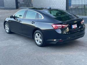 Black Chevrolet Malibu 2022 in Marijampole, with an engine capacity of 1.50 L and mileage of 91 thousand km for 14700 €, photo 9 on AUTOMOTO.COM.LV