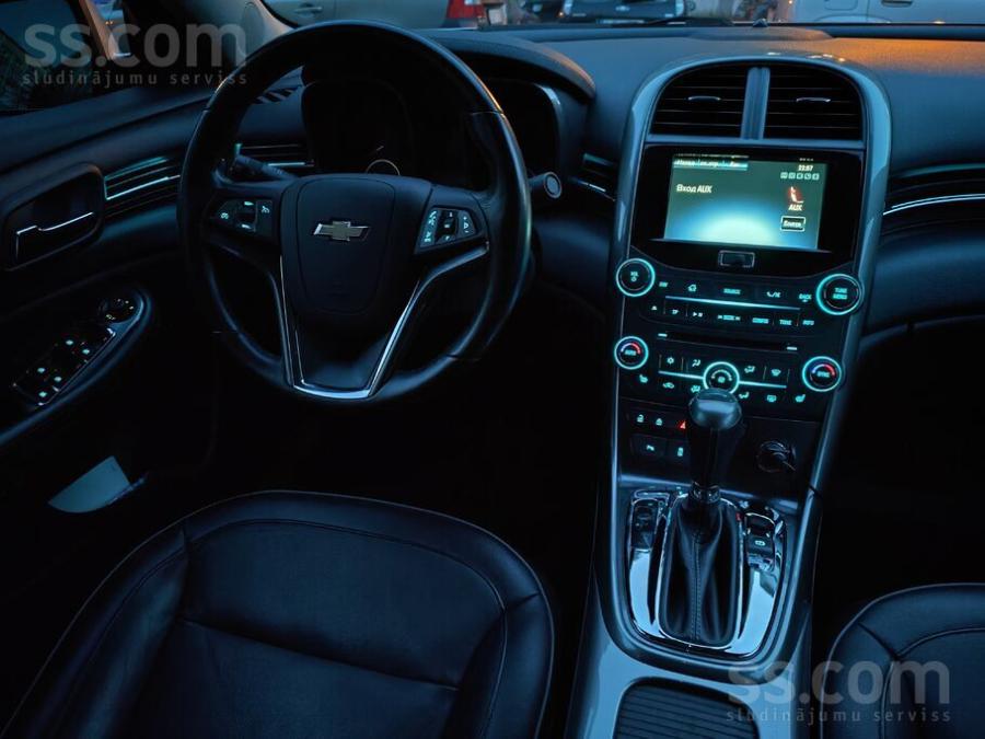 Pelēks Chevrolet Malibu 2012 Rīga, ar dzinēja tilpumu 2.40 L un nobraukumu 212 tūkst. km par 5900 €, foto 21 vietnē AUTOMOTO.COM.LV