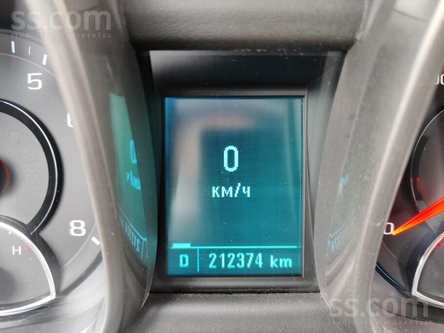 Pelēks Chevrolet Malibu 2012 Rīga, ar dzinēja tilpumu 2.40 L un nobraukumu 212 tūkst. km par 5900 €, foto 28 vietnē AUTOMOTO.COM.LV