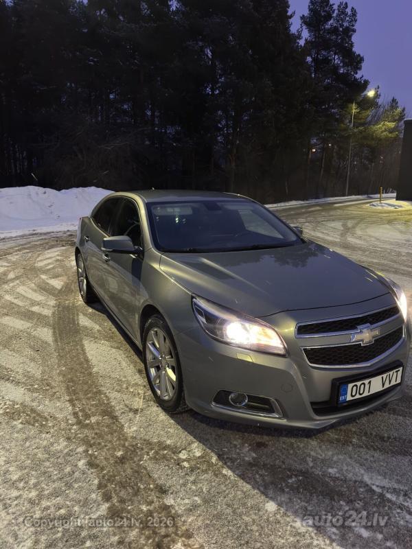 Pelēks Chevrolet Malibu 2013 Tallina, ar dzinēja tilpumu 2.00 L un nobraukumu 0 tūkst. km par 10900 €, foto 1 vietnē AUTOMOTO.COM.LV