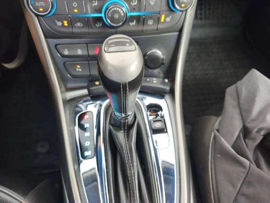 Grey Chevrolet Malibu 2013 in Jelgava, with an engine capacity of 2.00 L and mileage of 169 thousand km for 5590 €, photo 23 on AUTOMOTO.COM.LV