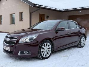Red Chevrolet Malibu 2012 in Utena, with an engine capacity of 2.00 L and mileage of 200 thousand km for 3750 €, photo 2 on AUTOMOTO.COM.LV