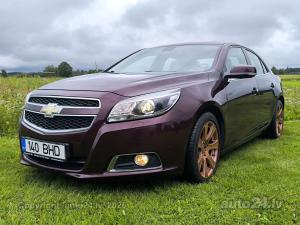 Red Chevrolet Malibu 2012 in Tallinn, with an engine capacity of 2.40 L and mileage of 140 thousand km for 11990 €, photo 4 on AUTOMOTO.COM.LV
