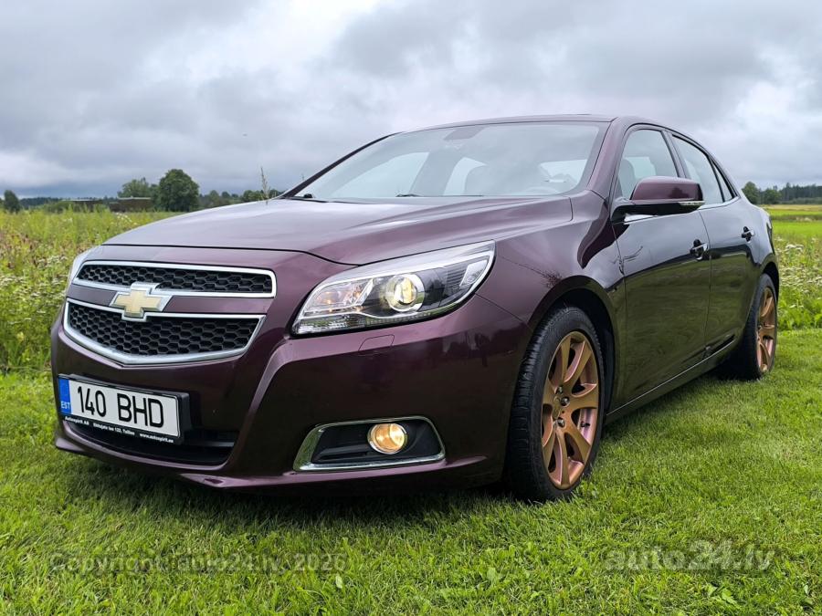 Red Chevrolet Malibu 2012 in Tallinn, with an engine capacity of 2.40 L and mileage of 140 thousand km for 11990 €, photo 4 on AUTOMOTO.COM.LV