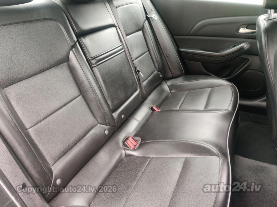Red Chevrolet Malibu 2012 in Tallinn, with an engine capacity of 2.40 L and mileage of 140 thousand km for 11990 €, photo 12 on AUTOMOTO.COM.LV