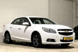 Balts Chevrolet Malibu 2013 Klaipėda, ar dzinēja tilpumu 1.96 L un nobraukumu 266 tūkst. km par 5999 €, foto 30 vietnē AUTOMOTO.COM.LV