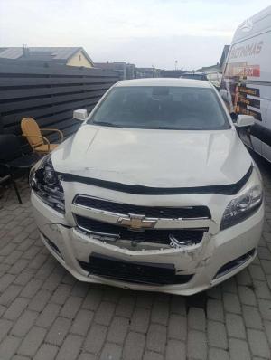White Chevrolet Malibu 2013 in Klaipeda, with an engine capacity of 2.00 L and mileage of 200 thousand km for 1000 €, photo  on AUTOMOTO.COM.LV