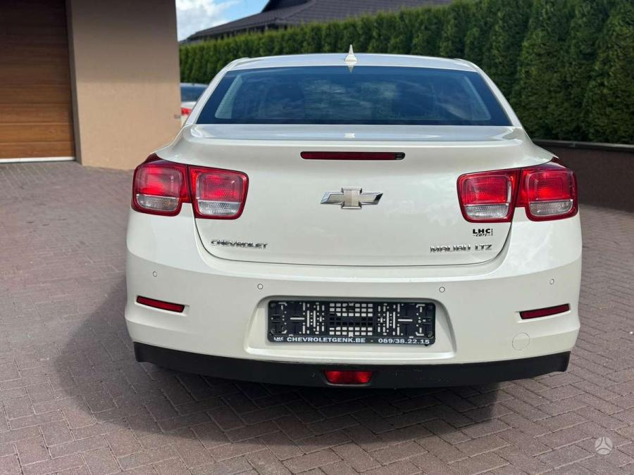 Balts Chevrolet Malibu 2013 Utena, ar dzinēja tilpumu 2.00 L un nobraukumu 114 tūkst. km par 5950 €, foto 9 vietnē AUTOMOTO.COM.LV