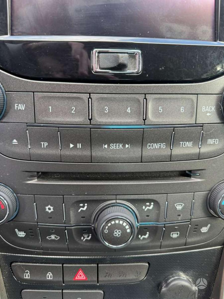 Balts Chevrolet Malibu 2013 Utena, ar dzinēja tilpumu 2.00 L un nobraukumu 114 tūkst. km par 5800 €, foto 18 vietnē AUTOMOTO.COM.LV