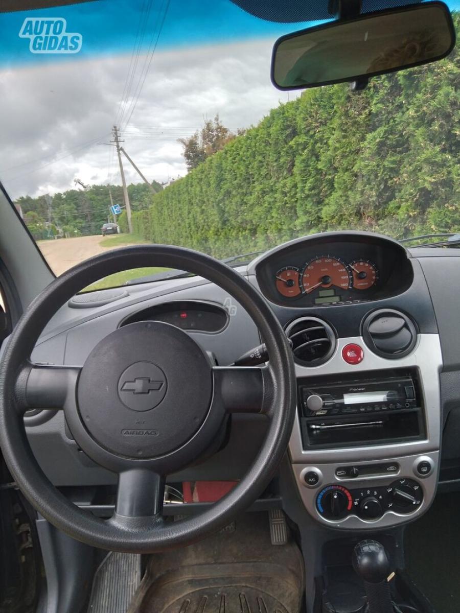 Melns Chevrolet Matiz 2008 Ukmergė, ar dzinēja tilpumu 1.00 L un nobraukumu 115 tūkst. km par 650 €, foto 6 vietnē AUTOMOTO.COM.LV