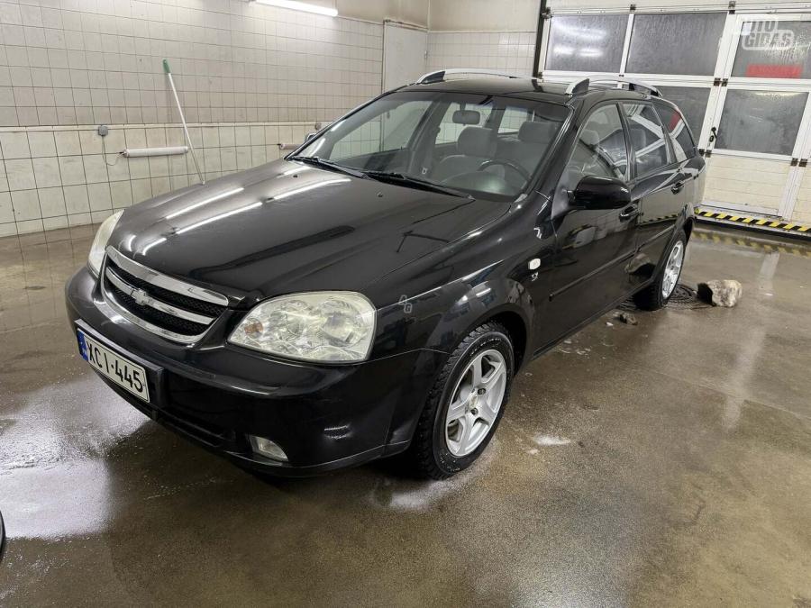 Black Chevrolet Nubira 2007 in Panevezys, with an engine capacity of 1.60 L and mileage of 196 thousand km for 1800 €, photo 1 on AUTOMOTO.COM.LV
