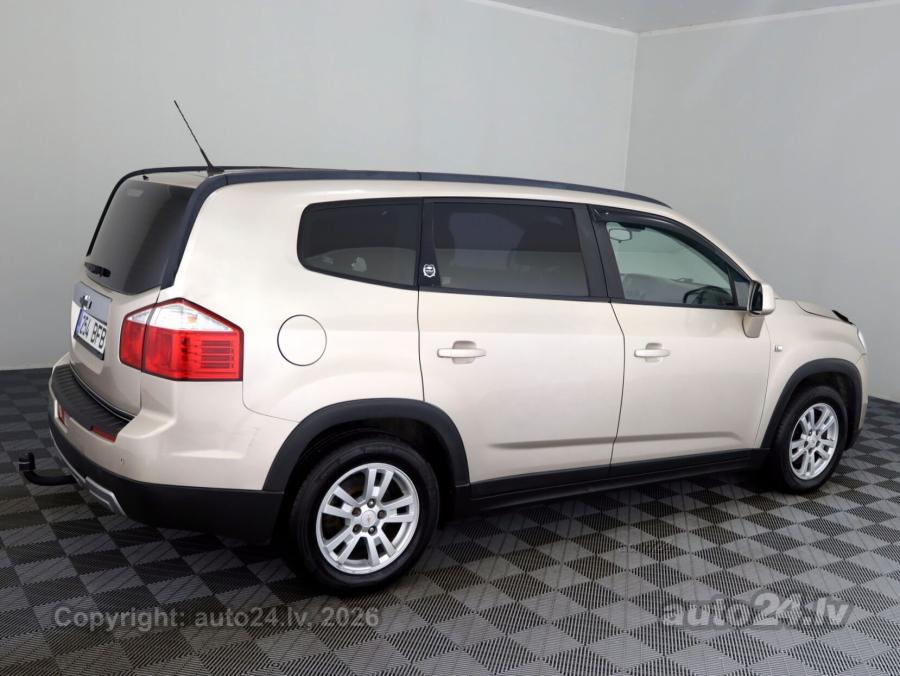 Smilšu krāsa Chevrolet Orlando 2011 Tallina, ar dzinēja tilpumu 2.00 L un nobraukumu 285 tūkst. km par 1999 €, foto 4 vietnē AUTOMOTO.COM.LV