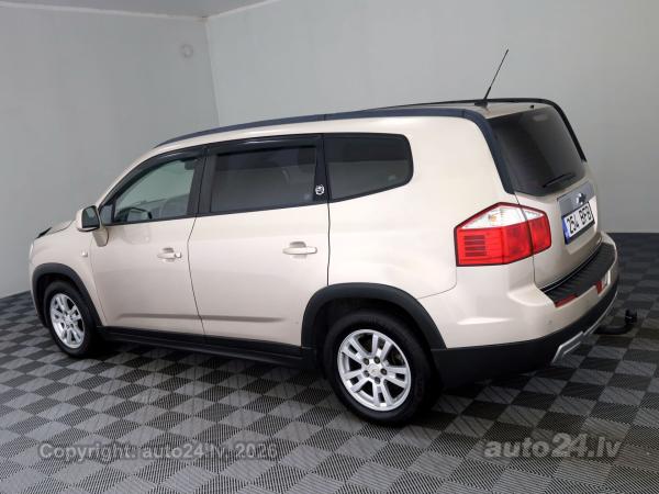 Beige Chevrolet Orlando 2011 in Tallinn, with an engine capacity of 2.00 L and mileage of 285 thousand km for 1999 €, photo 4 on AUTOMOTO.COM.LV