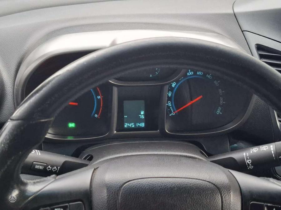 Melns Chevrolet Orlando 2011 Šilutė, ar dzinēja tilpumu 1.97 L un nobraukumu 250 tūkst. km par 2500 €, foto 12 vietnē AUTOMOTO.COM.LV